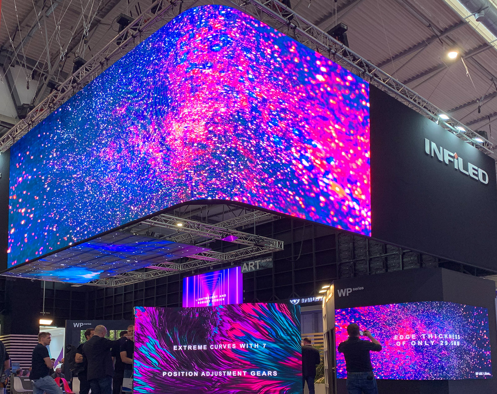 Infiled LED-Wände - Andy Mediatainment